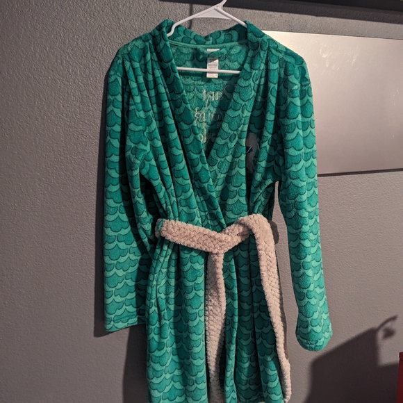 Disney | Intimates & Sleepwear | Disney Green Ariel Little Mermaid Robe ...